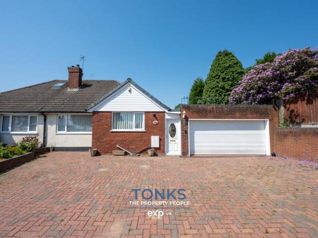 3 bedroom semi detached bungalow for sale