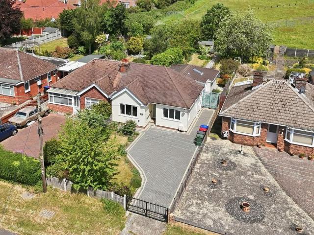 3 bedroom semi detached bungalow for sale