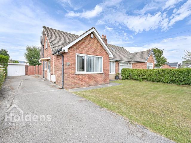 3 bedroom semi detached bungalow for sale