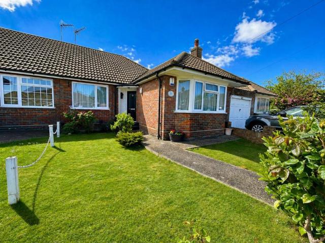 3 bedroom semi detached bungalow for sale
