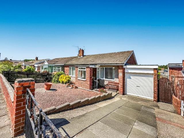 3 bedroom semi detached bungalow for sale