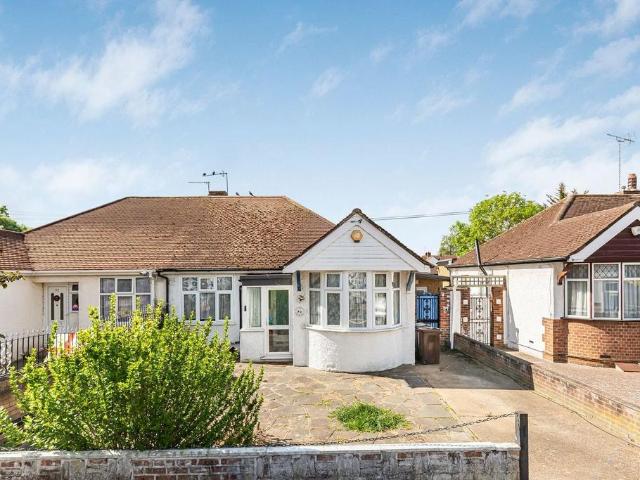 3 bedroom semi detached bungalow for sale
