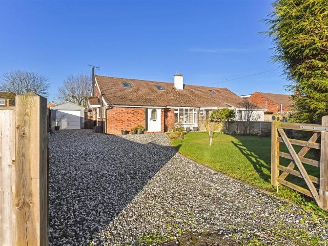 3 bedroom semi detached bungalow for sale