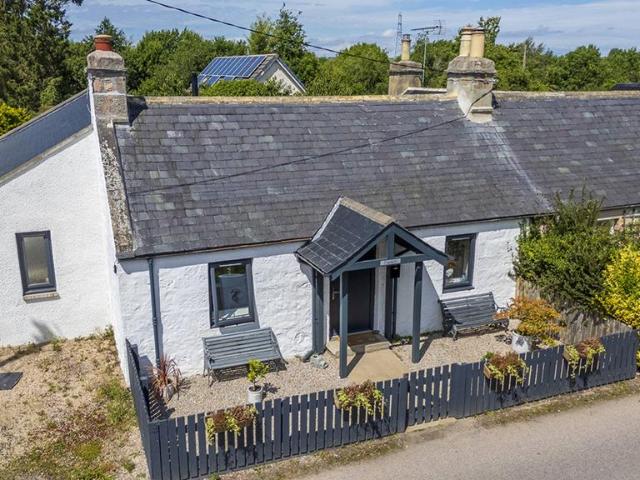 3 bedroom semi detached bungalow for sale