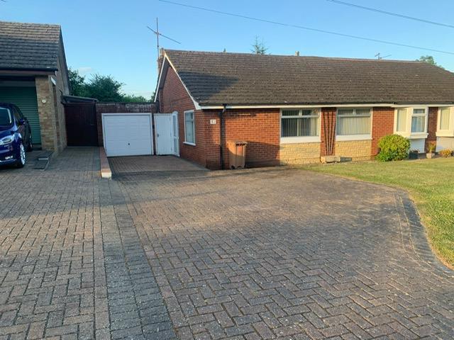 3 bedroom semi detached bungalow for sale