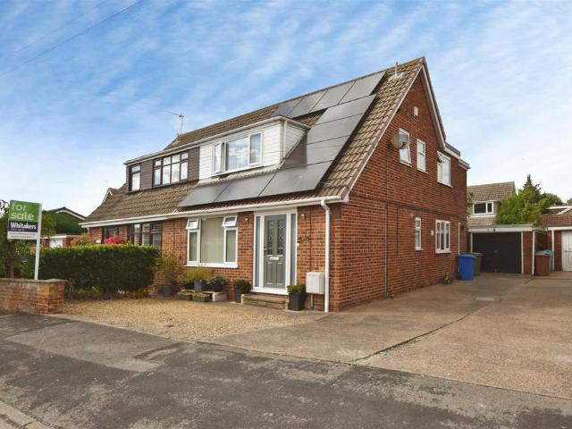3 bedroom semi detached bungalow for sale