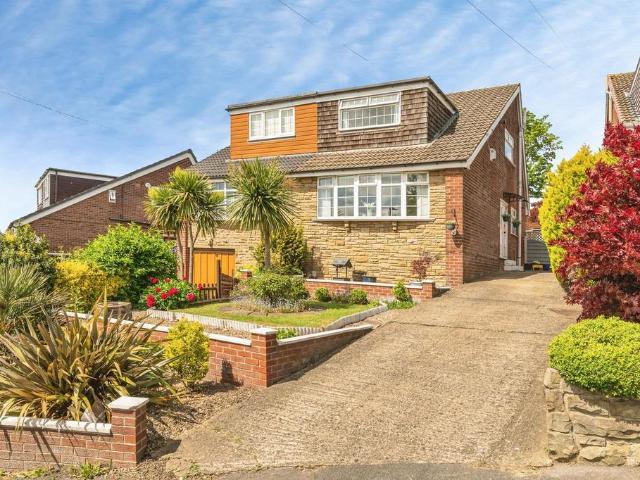 3 bedroom semi detached bungalow for sale