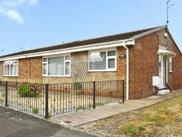3 bedroom semi detached bungalow for sale