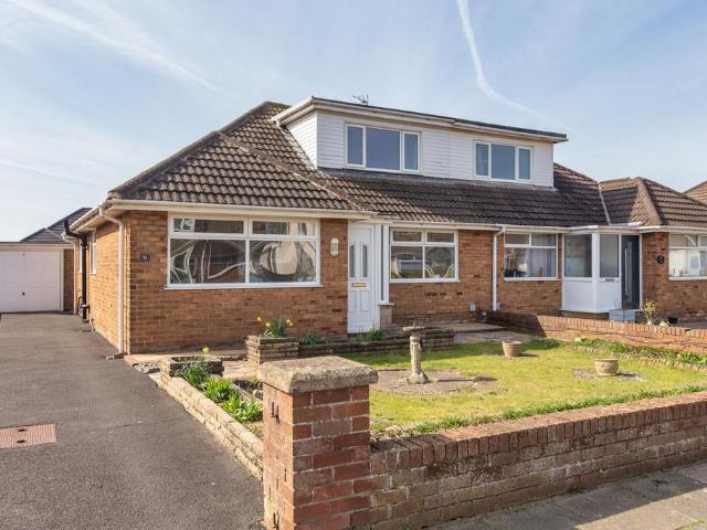 3 bedroom semi detached bungalow for sale