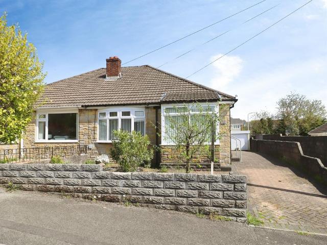 3 bedroom semi detached bungalow for sale
