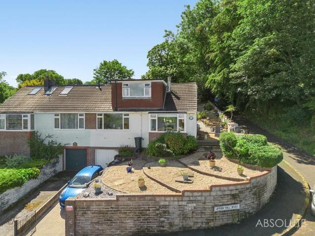3 bedroom semi detached bungalow for sale