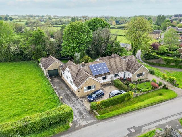 3 bedroom semi detached bungalow for sale
