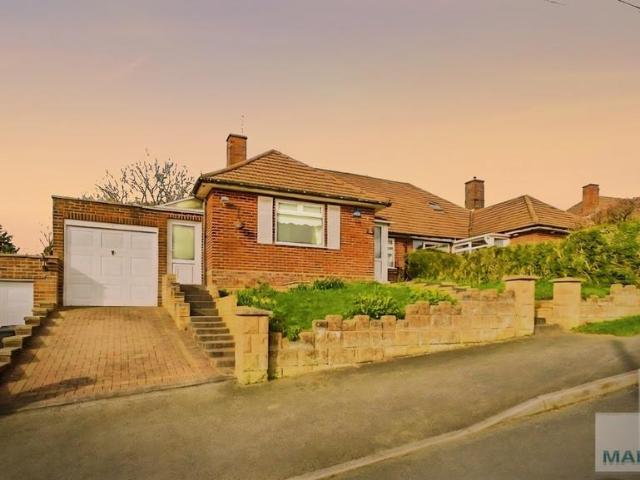 3 bedroom semi detached bungalow for sale