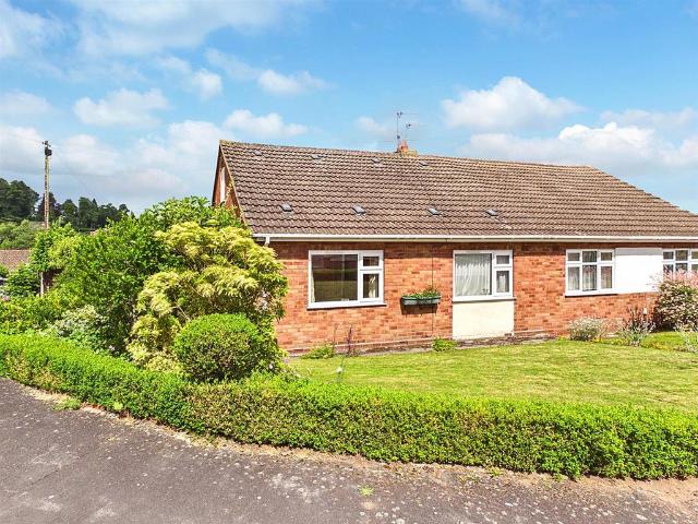 3 bedroom semi detached bungalow for sale