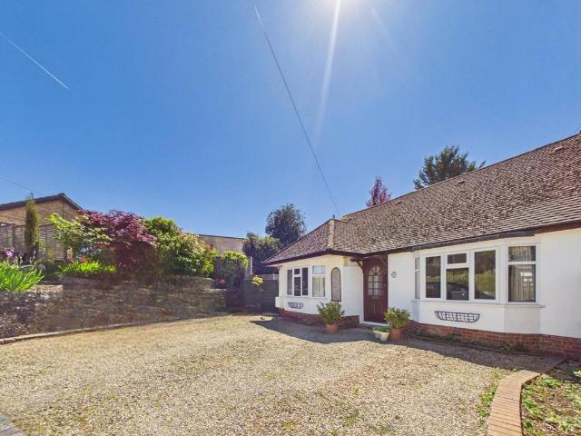 3 bedroom semi detached bungalow for sale