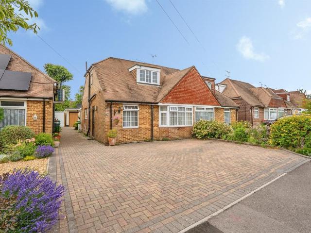3 bedroom semi detached bungalow for sale