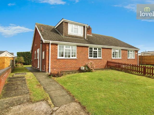 3 bedroom semi detached bungalow for sale