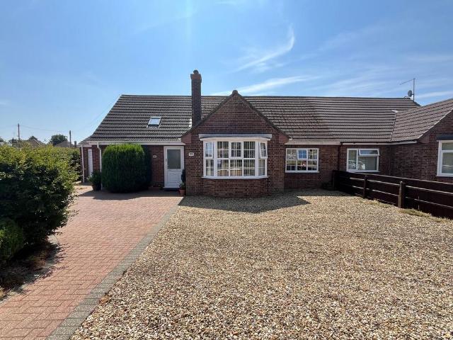 3 bedroom semi detached bungalow for sale