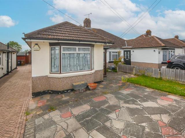 3 bedroom semi detached bungalow for sale