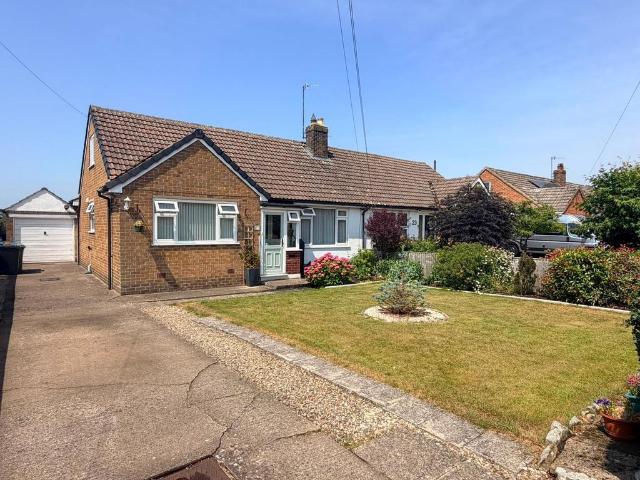 3 bedroom semi detached bungalow for sale