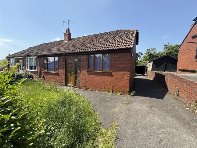3 bedroom semi detached bungalow for sale