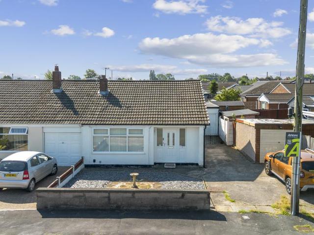 3 bedroom semi detached bungalow for sale