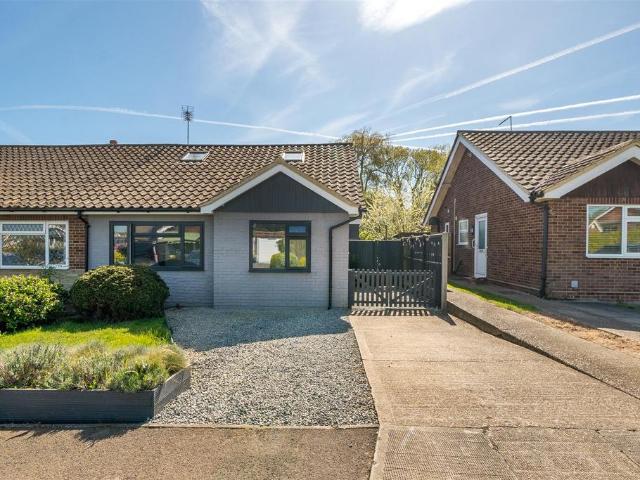 3 bedroom semi detached bungalow for sale