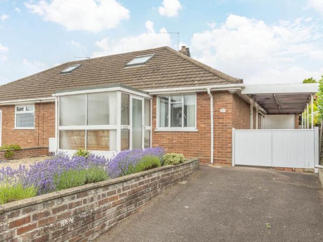 3 bedroom semi detached bungalow for sale