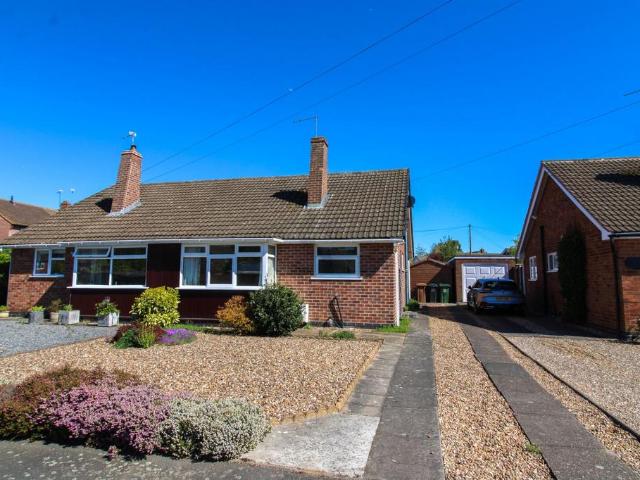 3 bedroom semi detached bungalow for sale