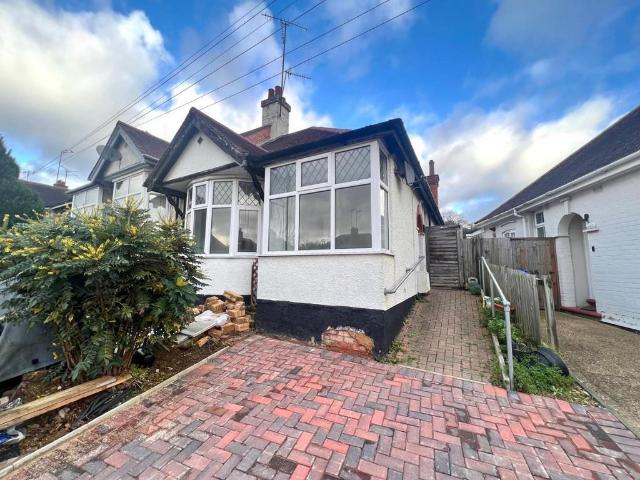3 bedroom semi detached bungalow for sale