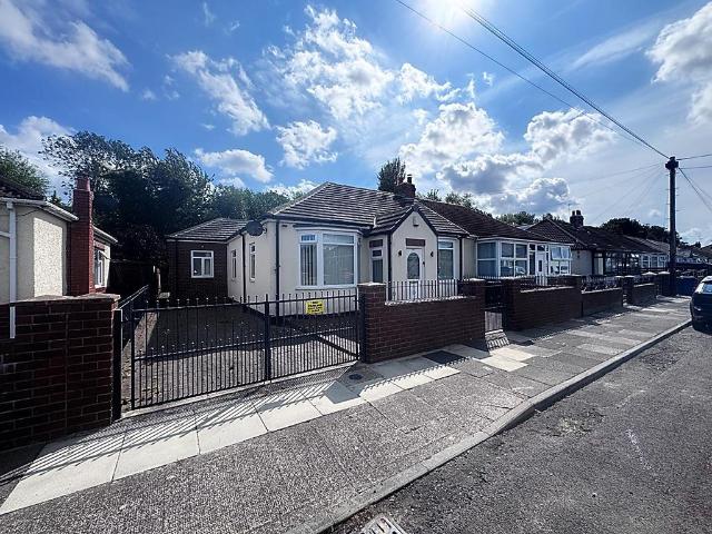3 bedroom semi detached bungalow for sale