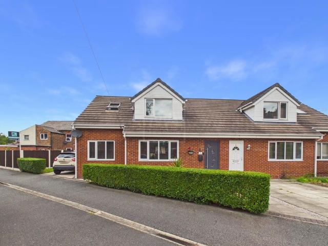 3 bedroom semi detached bungalow for sale