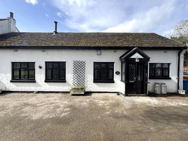 3 bedroom semi detached bungalow for sale