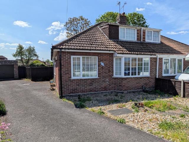 3 bedroom semi detached bungalow for sale