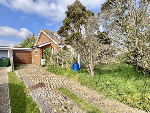 3 bedroom semi detached bungalow for sale