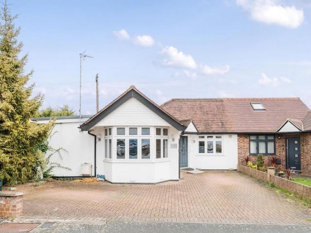 3 bedroom semi detached bungalow for sale