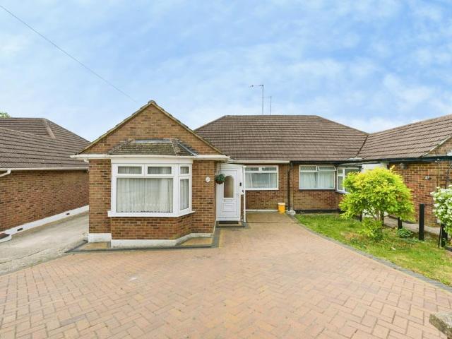 3 bedroom semi detached bungalow for sale