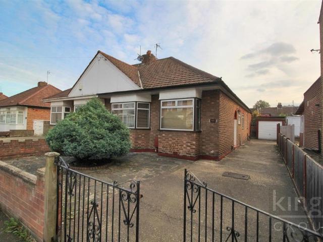 3 bedroom semi detached bungalow for sale