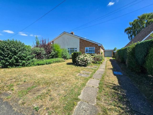 3 bedroom semi detached bungalow for sale