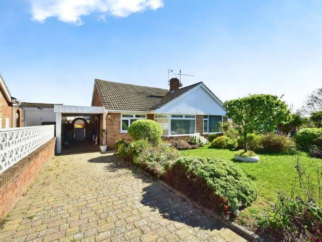 3 bedroom semi detached bungalow for sale
