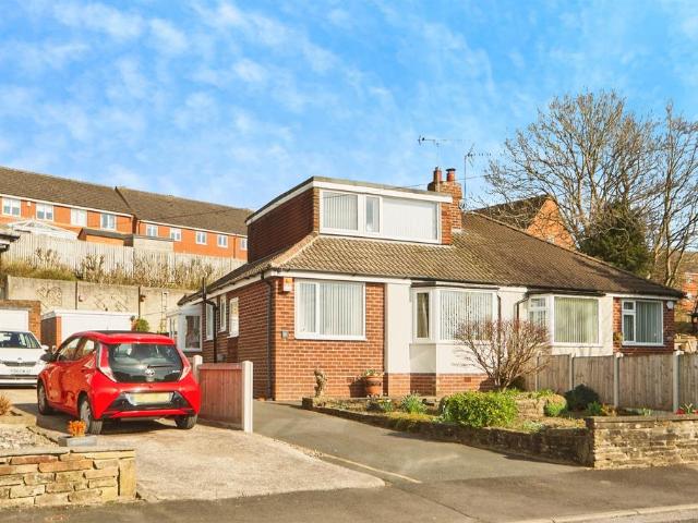3 bedroom semi detached bungalow for sale