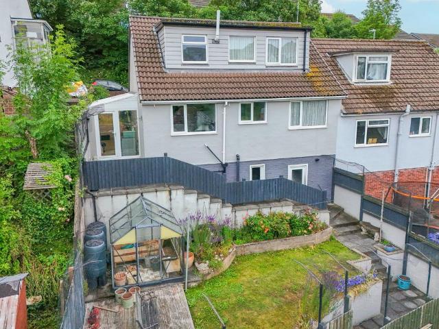 3 bedroom semi detached bungalow for sale