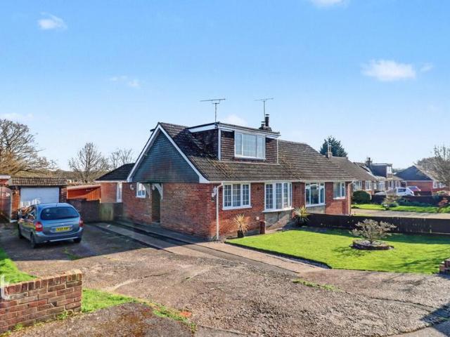 3 bedroom semi detached bungalow for sale
