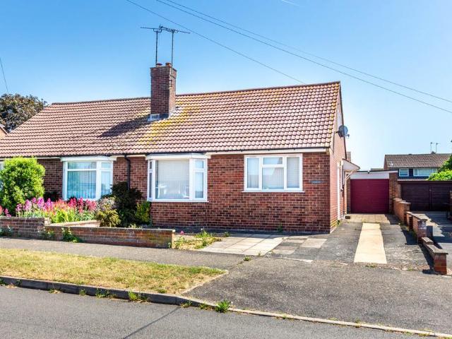 3 bedroom semi detached bungalow for sale