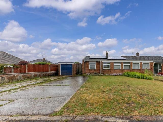 3 bedroom semi detached bungalow for sale