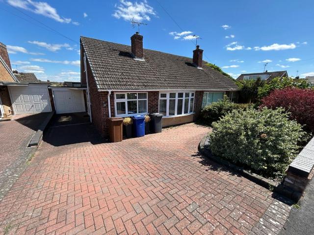 3 bedroom semi detached bungalow for sale