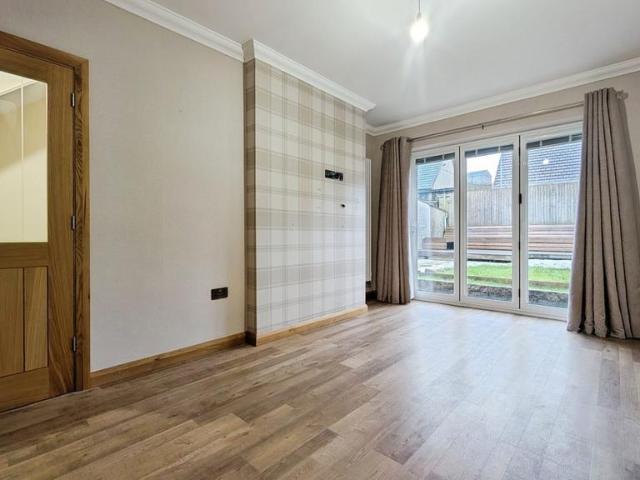 3 bedroom semi detached bungalow for sale