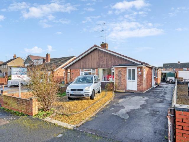 3 bedroom semi detached bungalow for sale