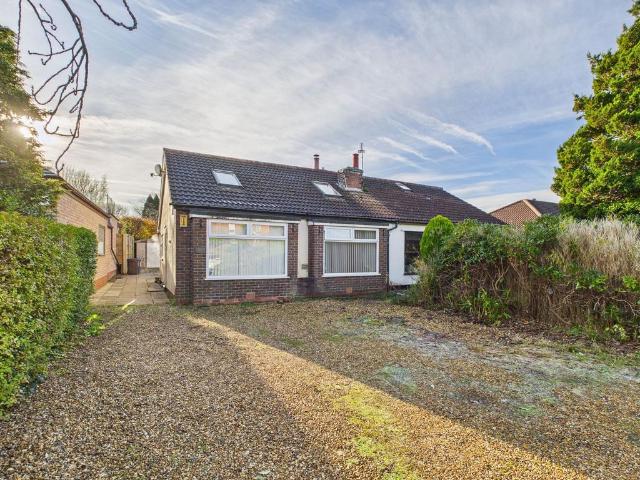 3 bedroom semi detached bungalow for sale