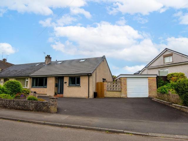 3 bedroom semi detached bungalow for sale